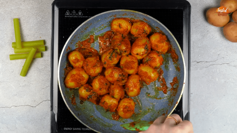 Bhungara Bateta Dhoraji Recipe - Tasted Recipes